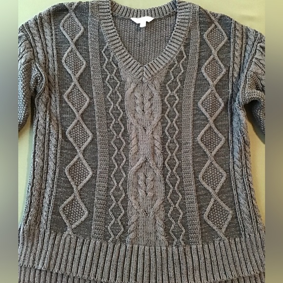 Time and Tru | Sweaters | Time And Tru Large Vneck Cable Knit Sweater ...